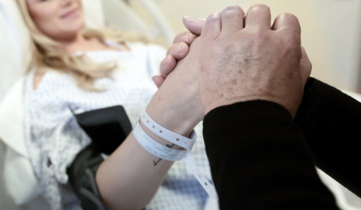 How To Support Your Partner in Labor - Nurture&